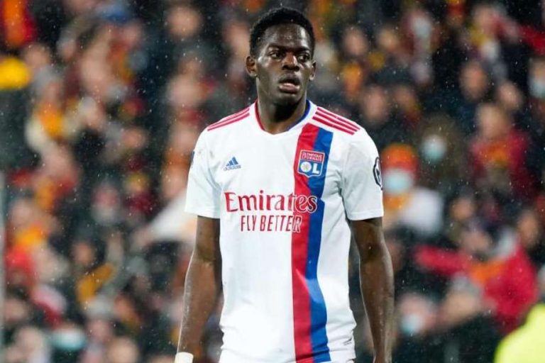 L'Olympique Lyonnais veut sceller Castello Lukeba | AfricaFoot
