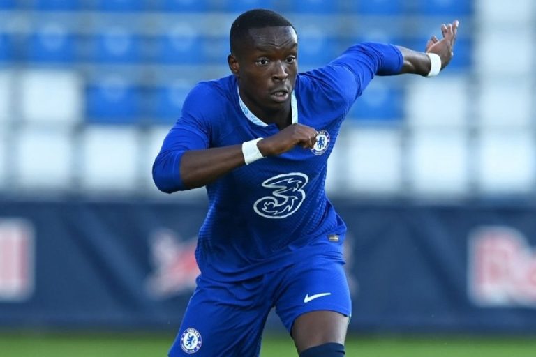 3 clubs de Premier League prêts à récupérer Derrick Abu | AfricaFoot