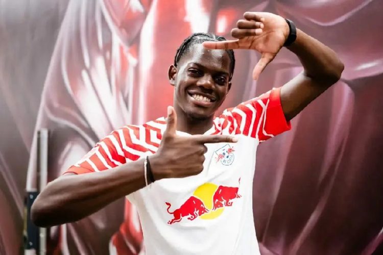 Manchester United et le PSG s'invitent dans le dossier de Castello ...