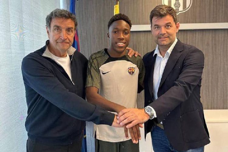 Samakou Nomoko prolonge son contrat au FC Barcelone