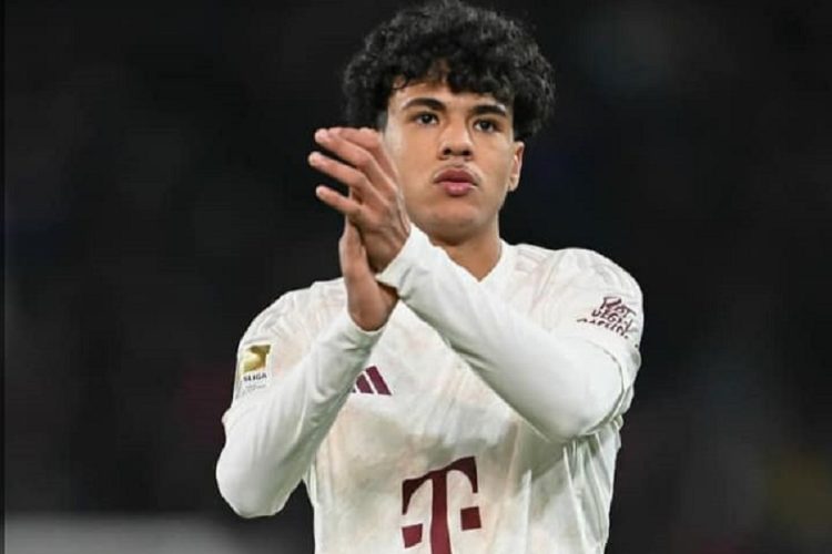 Bayern Munich, Adam Aznou effectue ses débuts pros