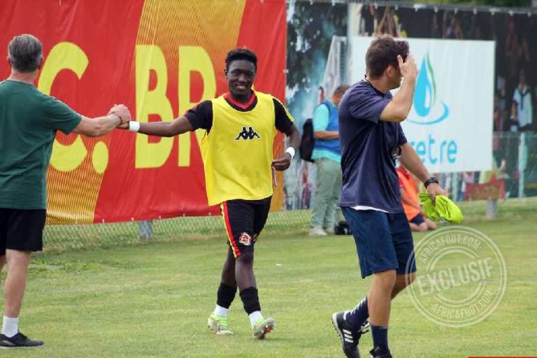 Banyi Sangaré Traoré : "Il ne sert à rien de rejoindre de sitôt un gros ...