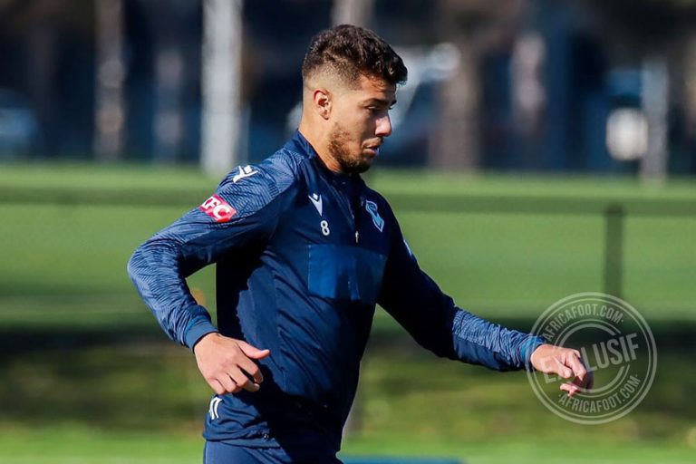 Zinédine Machach rejoint officiellement la Renaissance de Berkane
